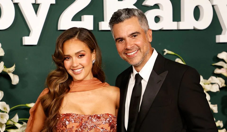 Jessica Alba Files for Divorce From Cash Warren After 17 Years of ...